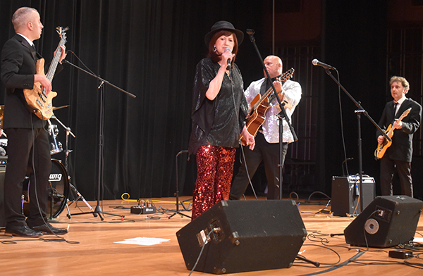 Sherry Holley, Baldy Holly Band join forces for special performance in ...